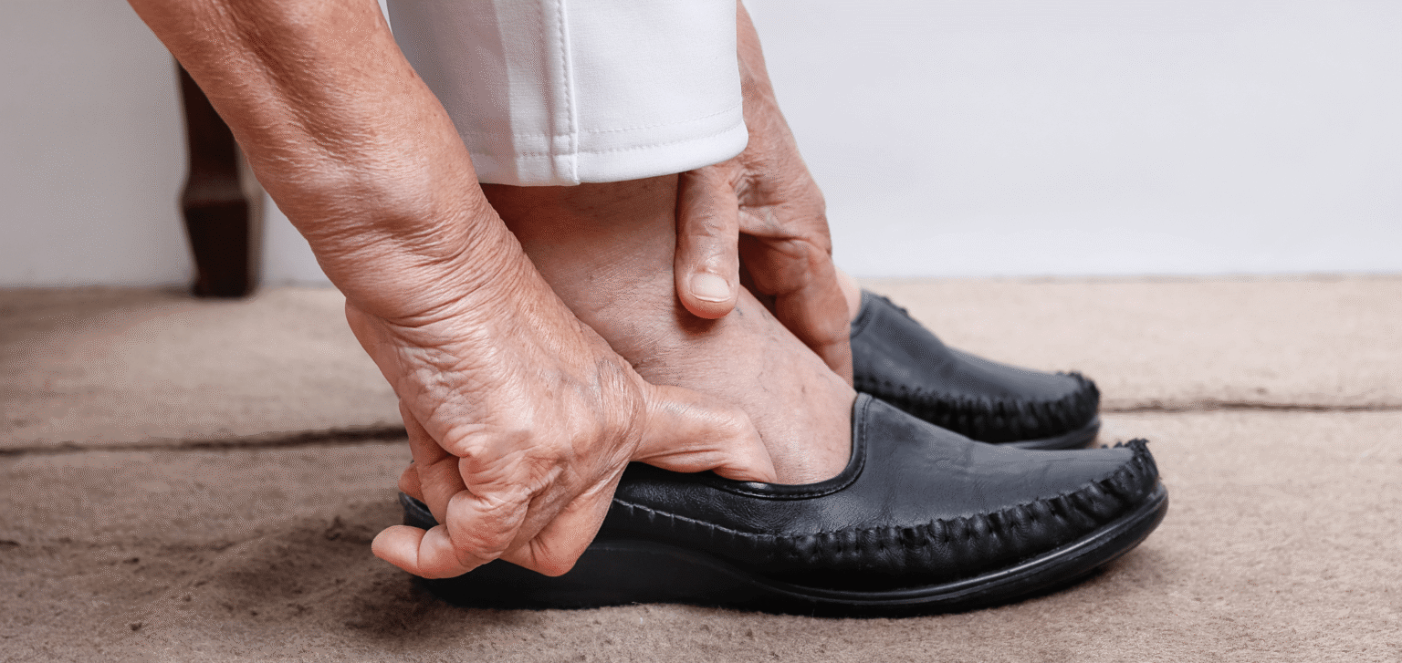 Managing Diabetic Foot Ulcers with Mobile Wound Care